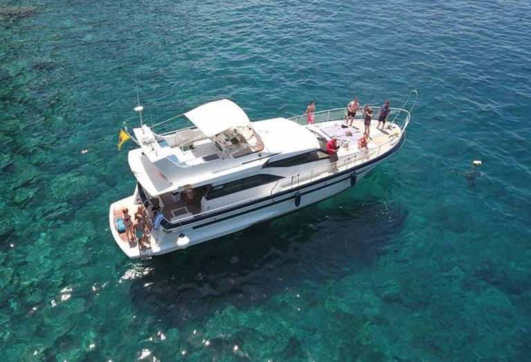 Island Hop Egypt: Red Sea Yacht & Speedboat Tours | Kadmar Travel